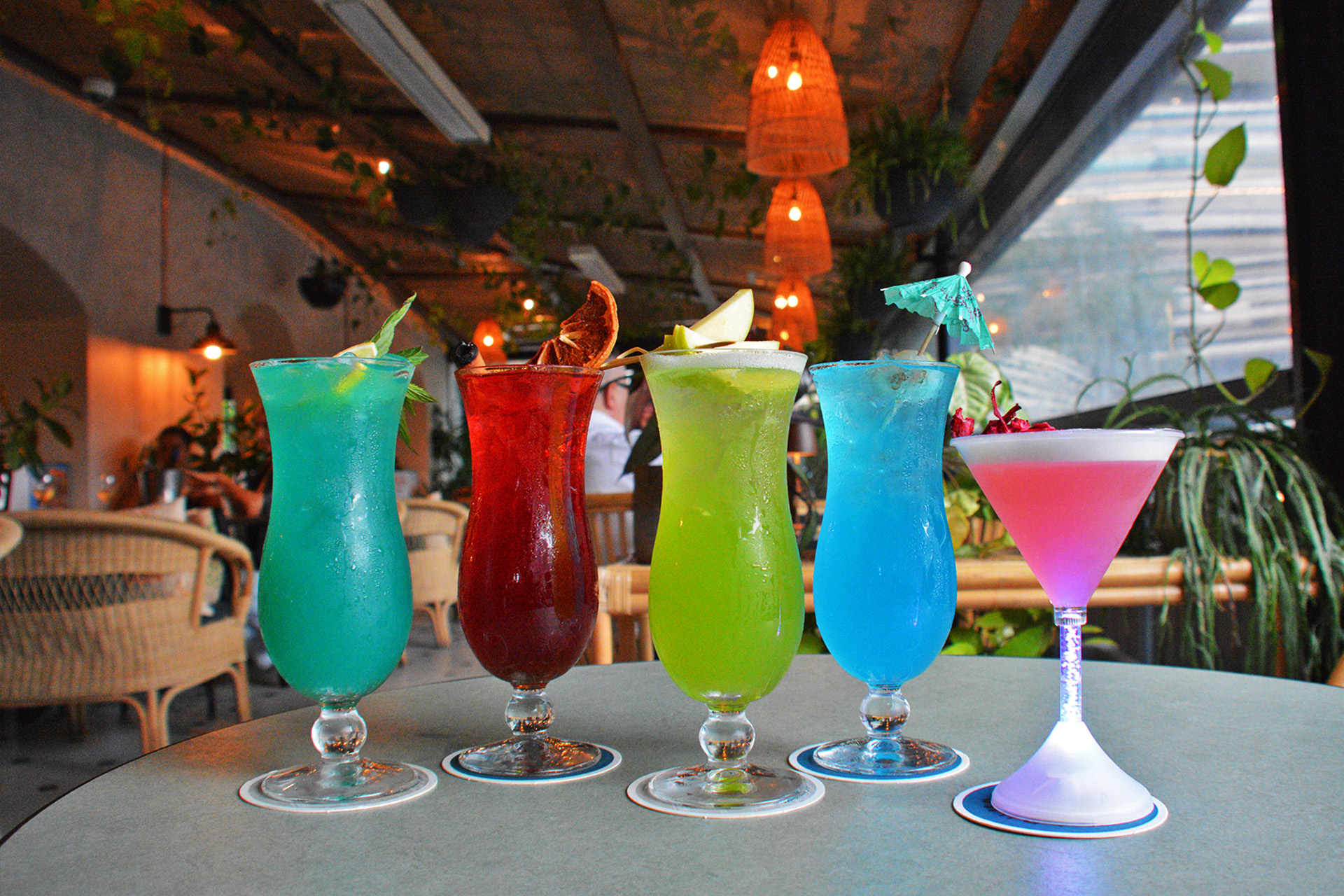 Vivid Cocktails at Pumphouse Sydney | Darling Harbour