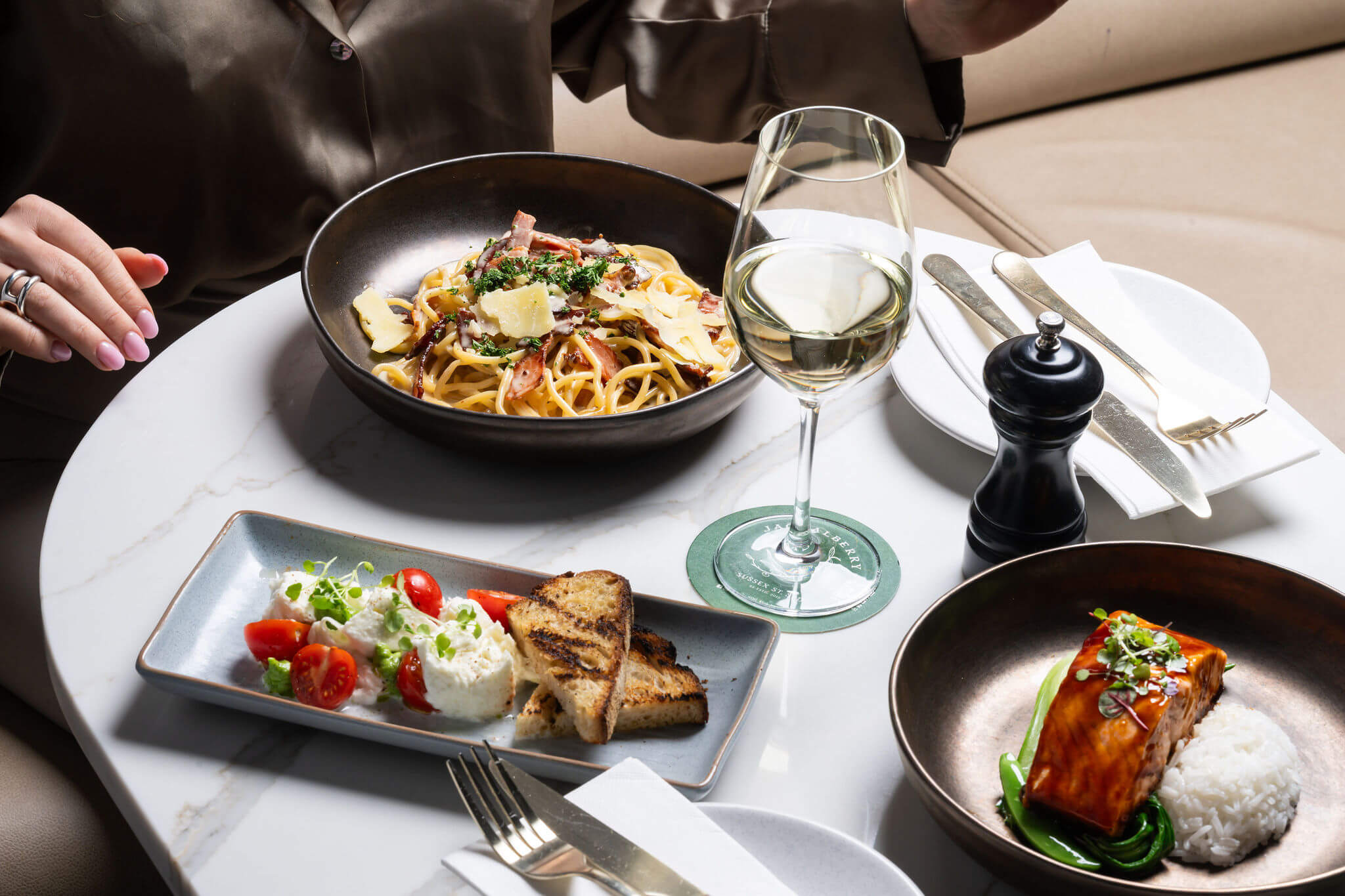 Jackalberry's Express Lunch: $29 for 1 Course + Drink | Darling Harbour