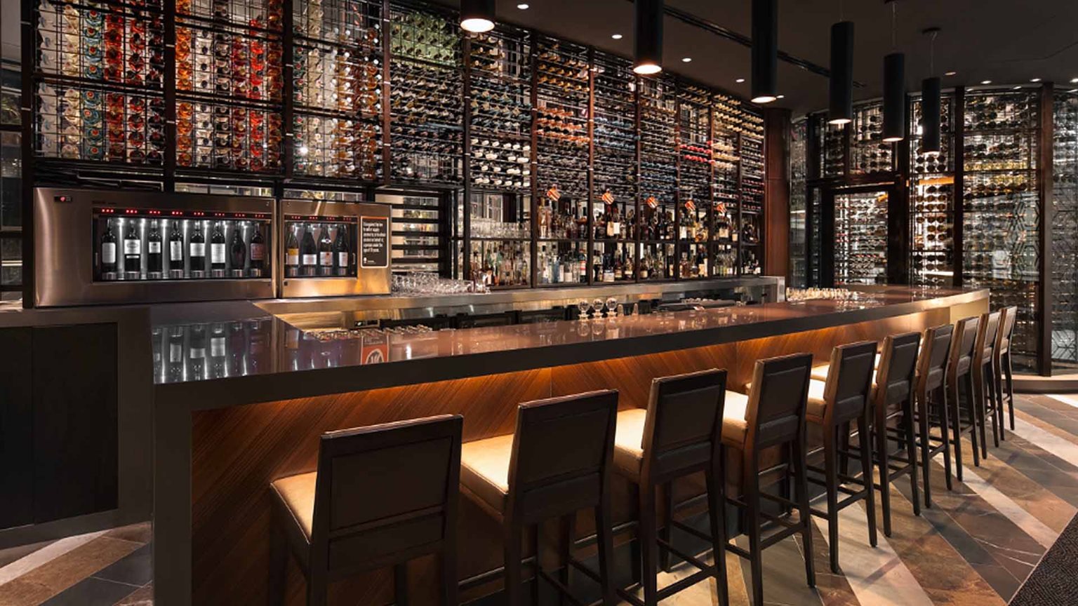 Black Bar - Cocktail bar | Darling Harbour