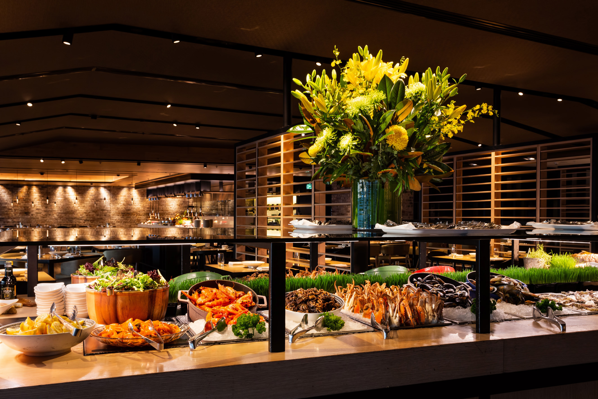 Mother's Day Seafood Lunch Buffet at Hyatt Regency Sydney | Darling Harbour