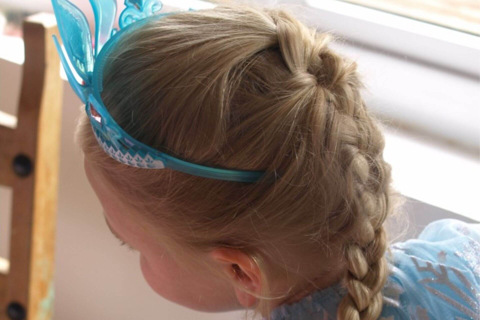 Frozen Themed Hair Braiding | Darling Harbour
